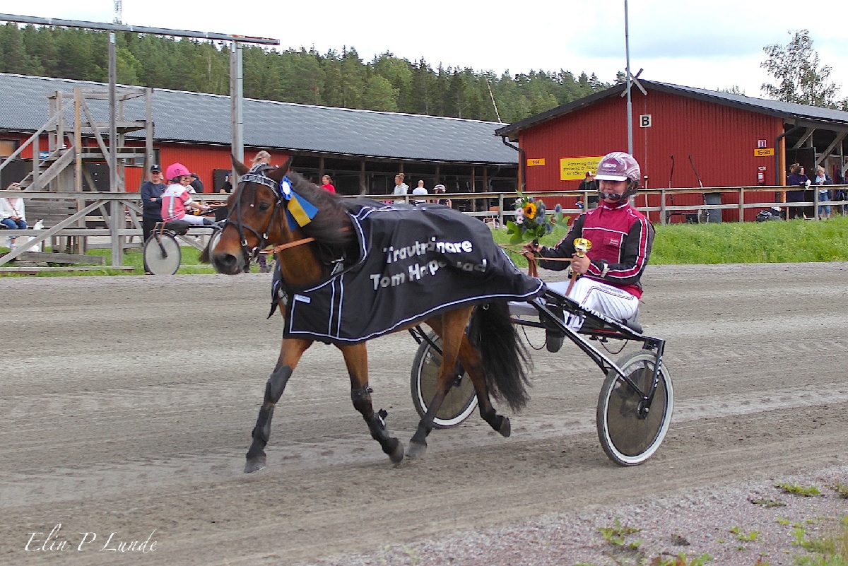 Dubbel ponnyseger för Isabella